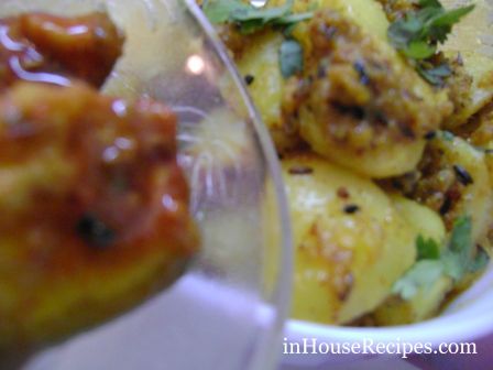 Achari Aloo Recipe - Potato With A Hint Of Pickle [Video] - inHouseRecipes